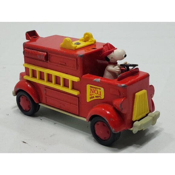 Aviva | Toys | Vintage 958 Aviva Toy Snoopy Peanuts No 1 Fire Dept Fire ...